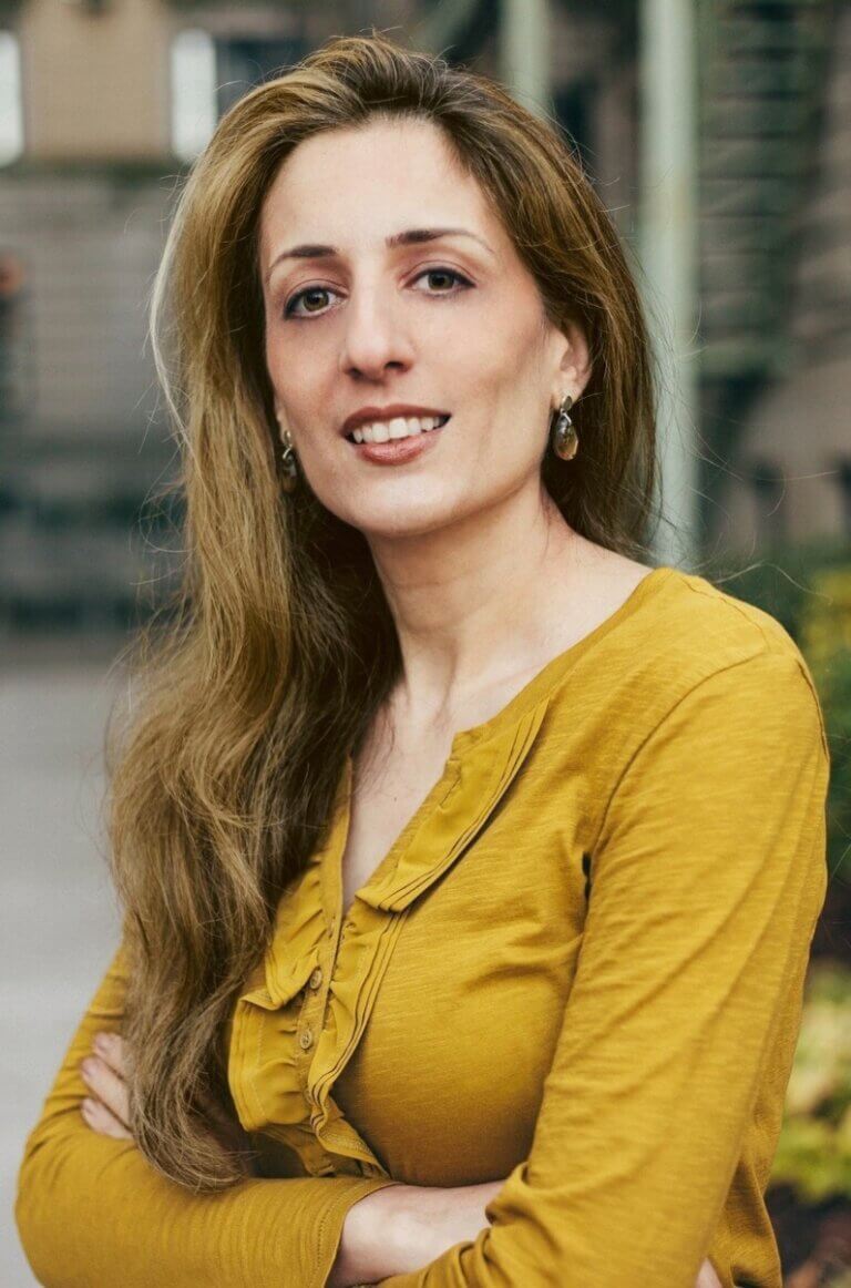 DSW Student Mojdeh Rohani Receives CSWE Minority Fellowship | News | Monmouth University