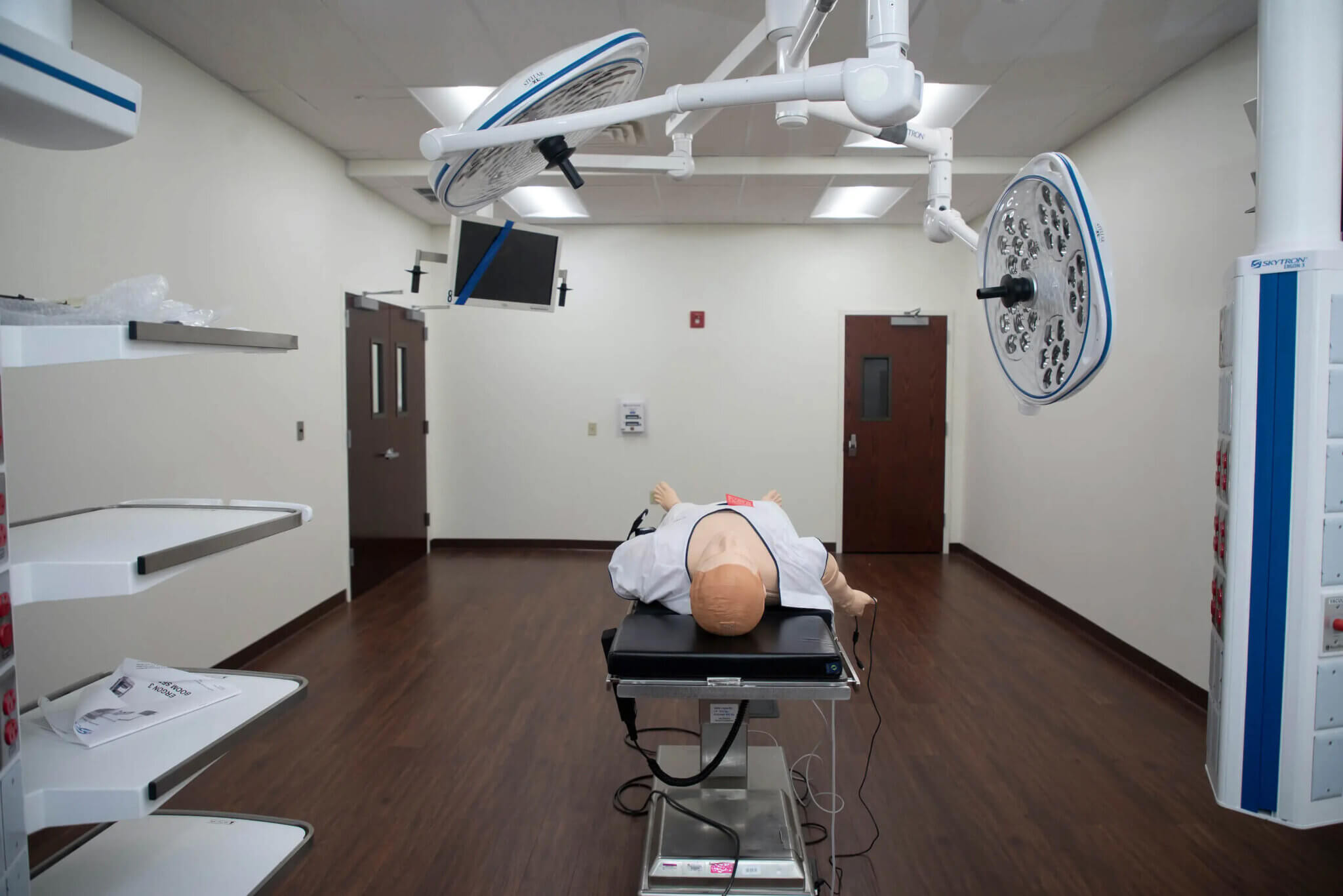 The Linda Grunin Simulation Lab and Learning Center | School of Nursing ...